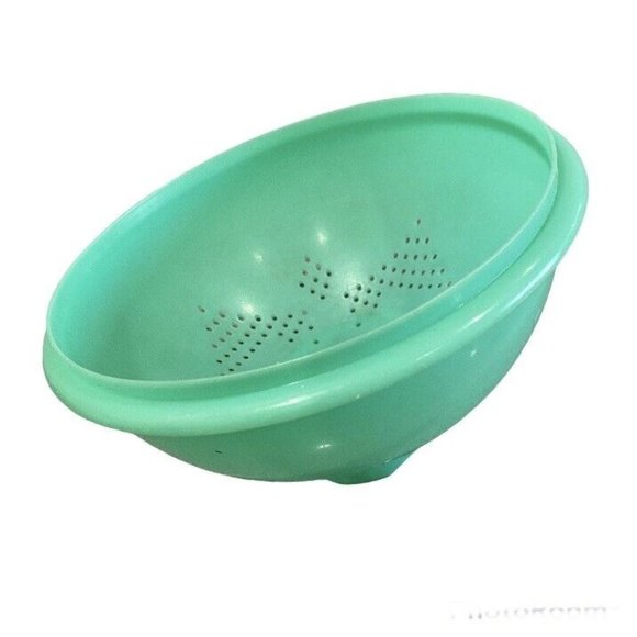 Tupperware | Kitchen | Vintage Tupperware Colander Strainer Bowl ...